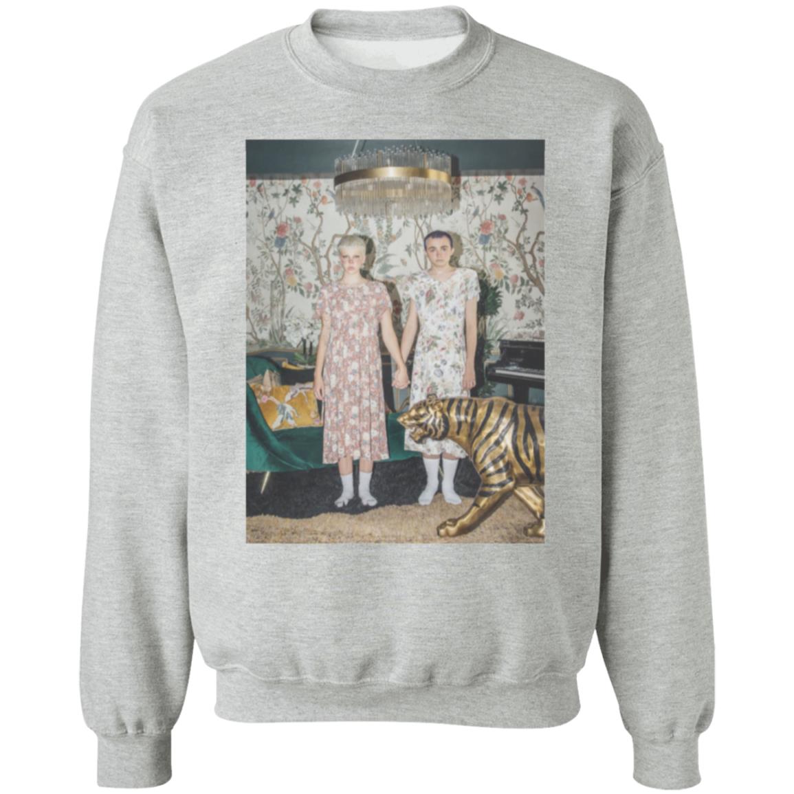 Emmy Lan Hand Holding Emmy Hartman Merch - Tiotee